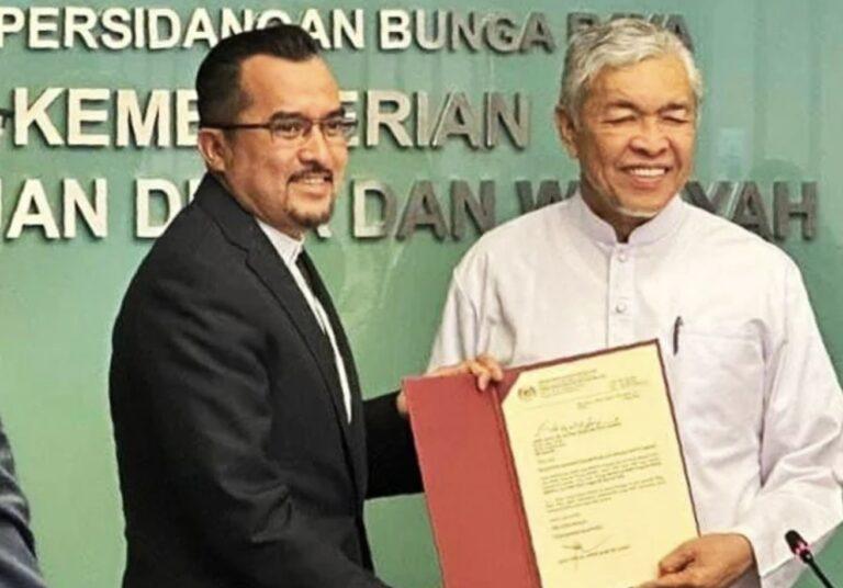 Asyraf dilantik pengerusi Mara - MYKMU.NET