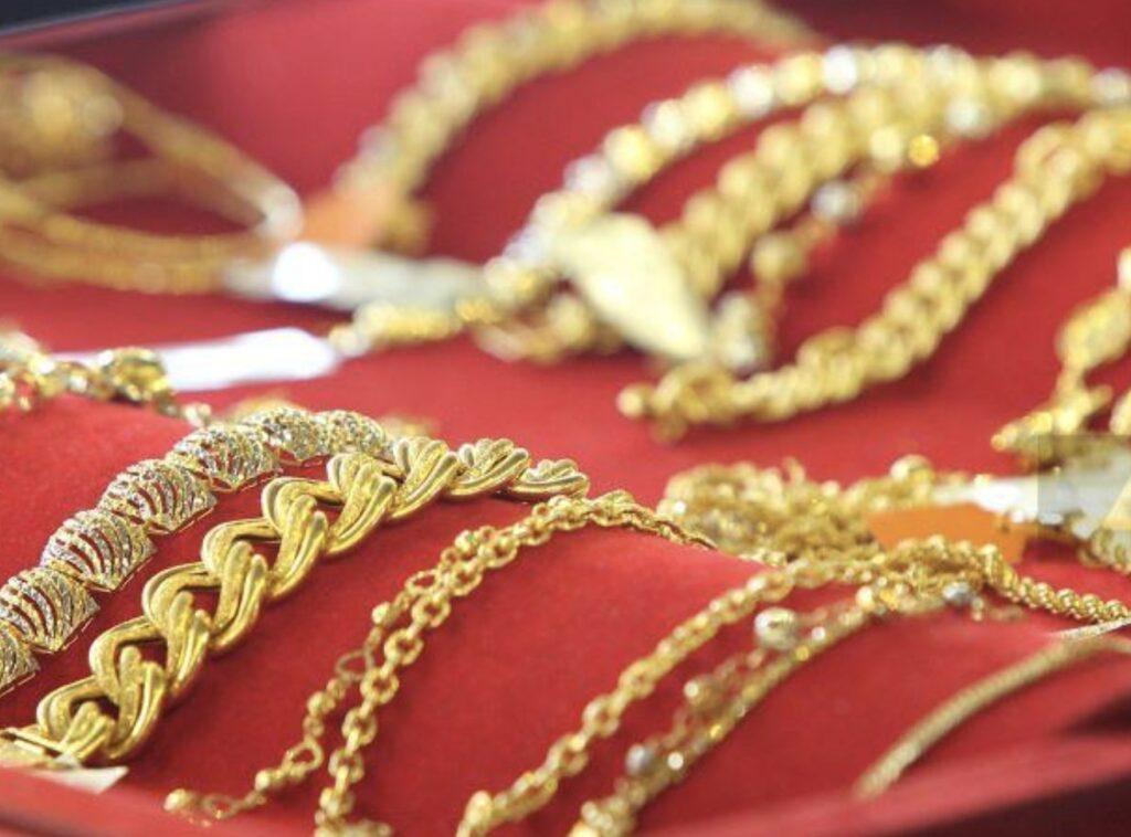 Hantu dalam badan, serah habis barang kemas - MYKMU.NET