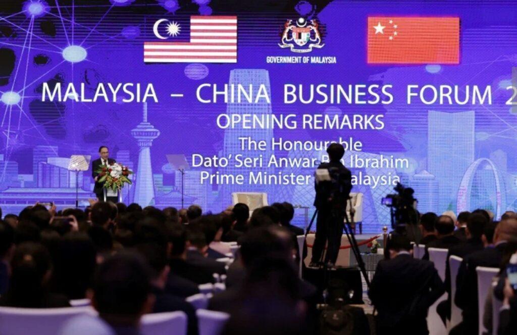Malaysia raih komitmen pelaburan RM170 bilion dari China, tertinggi dalam sejarah - MYKMU.NET