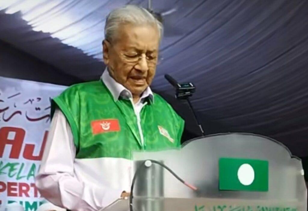 PAS 'sucikan' Mahathir: 'Ramai orang yang masuk Islam ada masalah ...