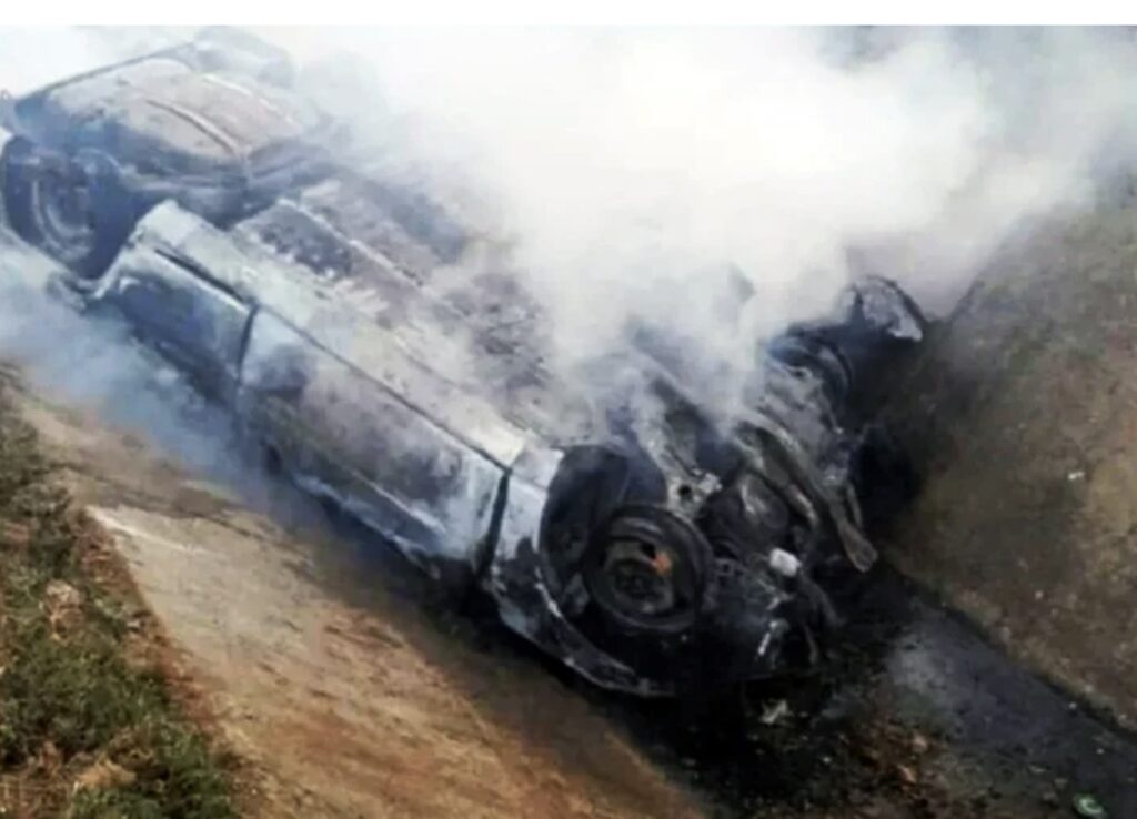 4 rentung kereta terbakar di WCE - MYKMU.NET